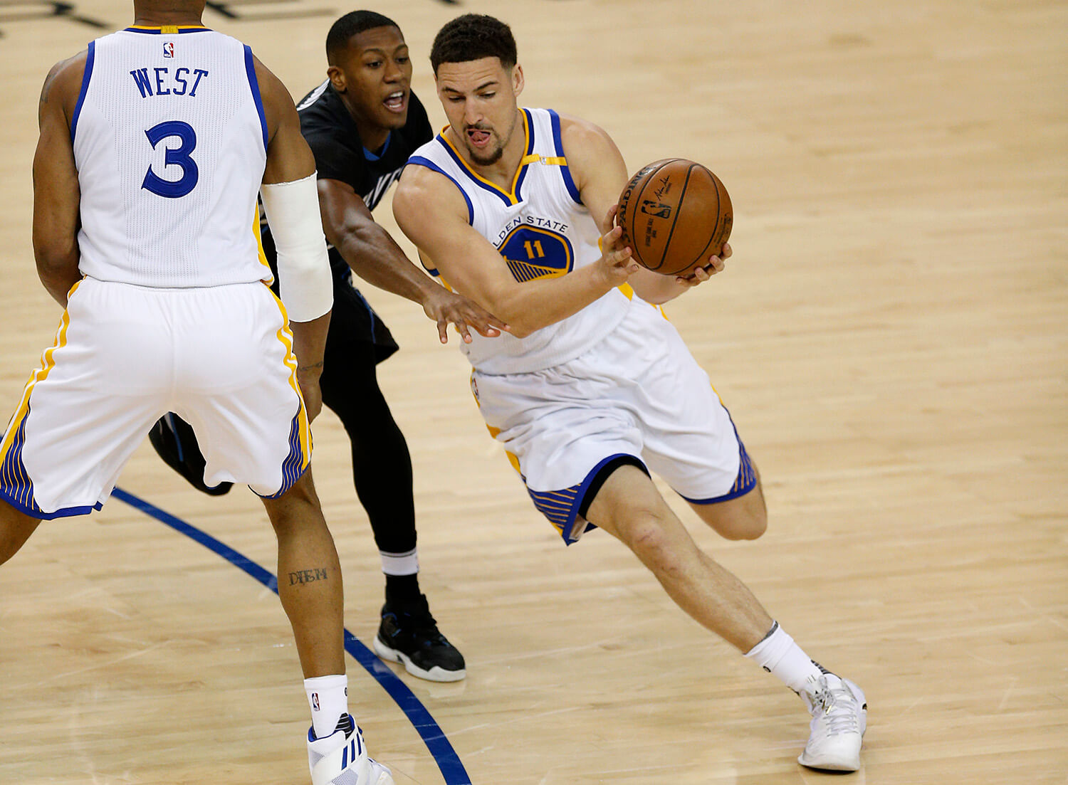 Klay gets a look at the other side of being white-hot – SFBay
